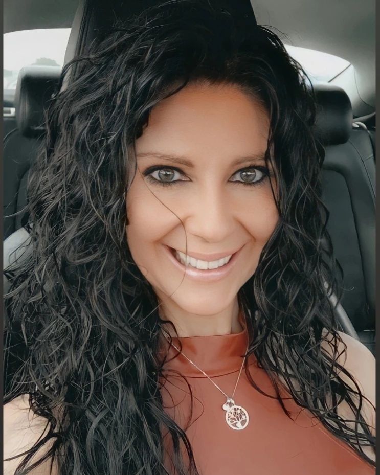 June 1, 2022 » Jennifer Lawrence's Profile Pictures » Savior Connect